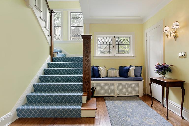 10 Wall Color Ideas For A Welcoming Entryway