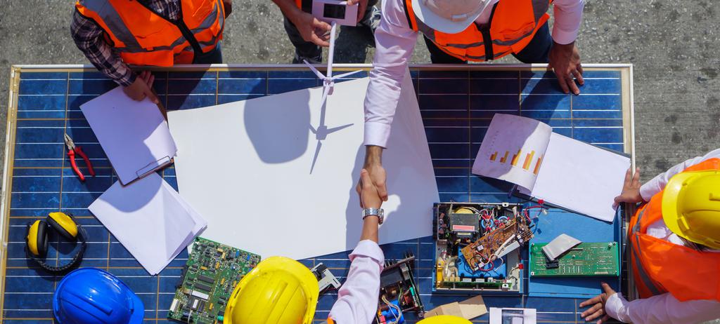 The Benefits Of Hiring An Electrical Contractor