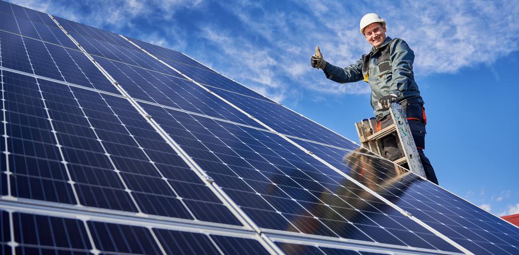 What Is A Solar Energy Contractor And When You May Need One?