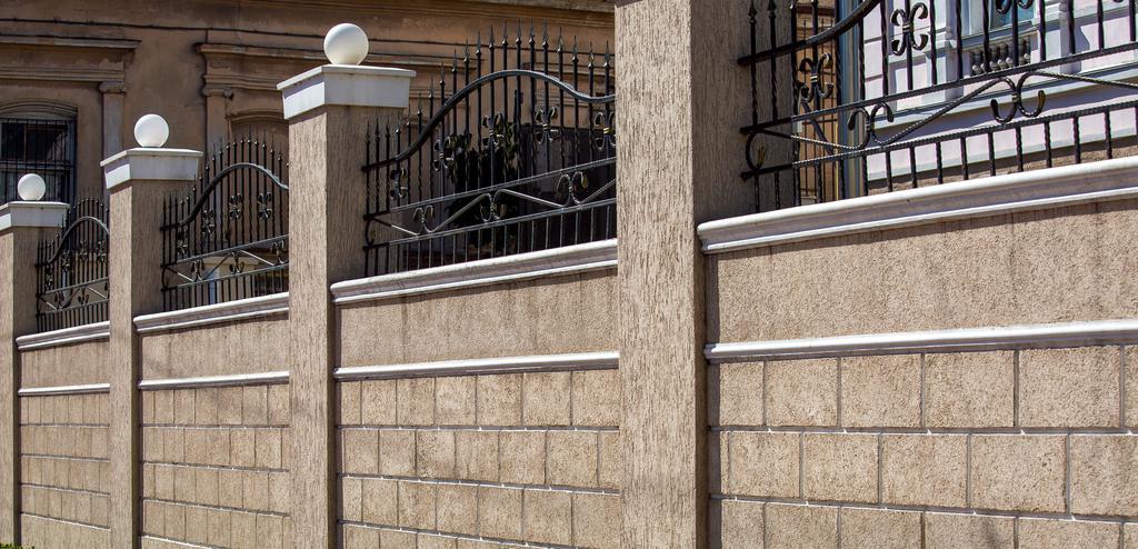 Building A Stone Fence: Essential Materials For Homeowners